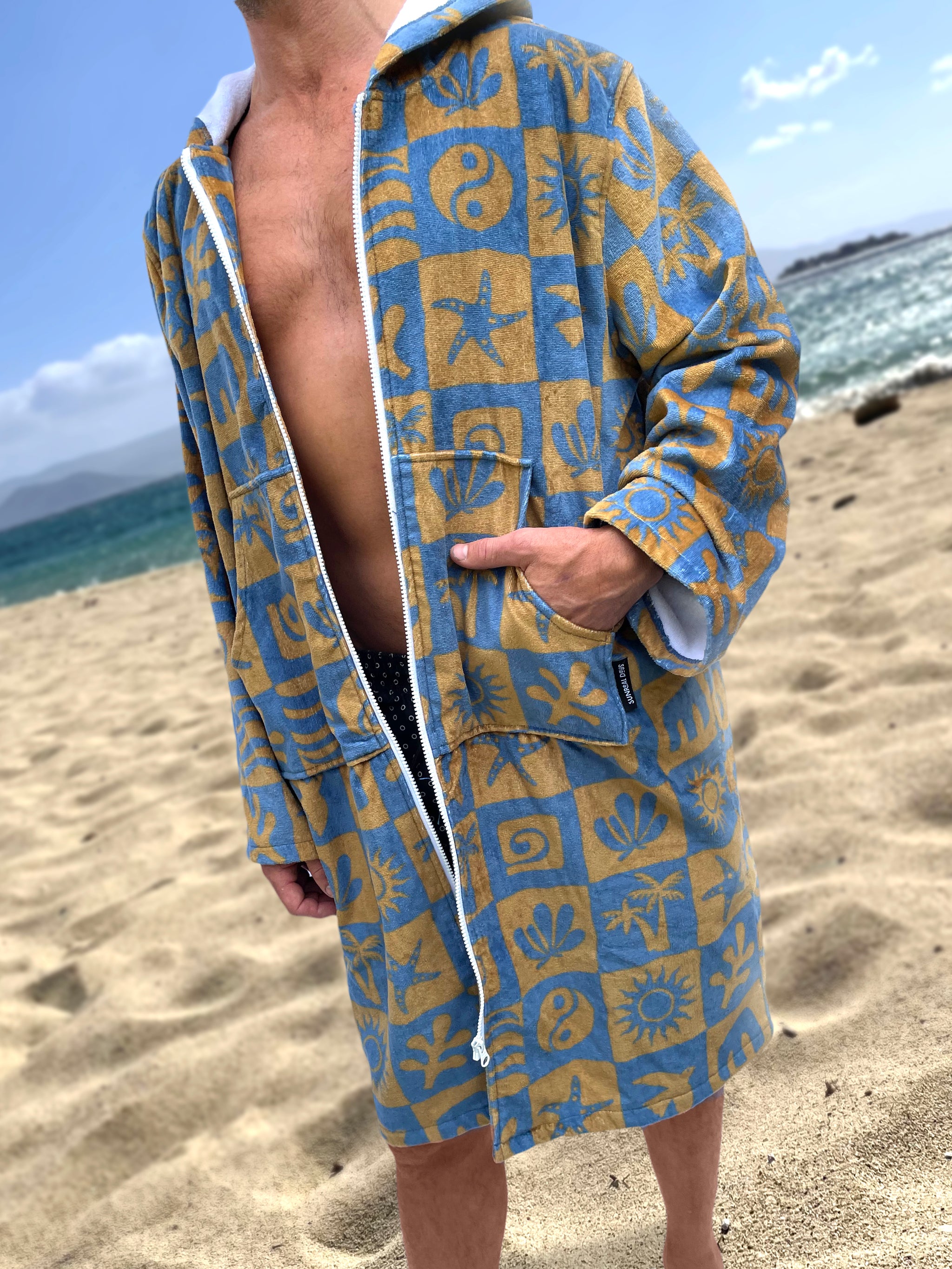 Adult Towelling Robe | Bathrobe & Beach Robe | Zip Up Swim Jacket ...